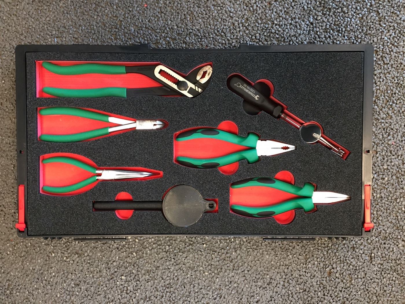 13217 Customized Tool Kit (87ea tools)