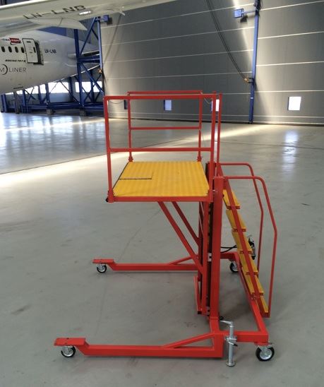 B787 WHEEL WELL ACCESS STAIR 1,8M - 2,6M FLEXIBLE HEIGHT